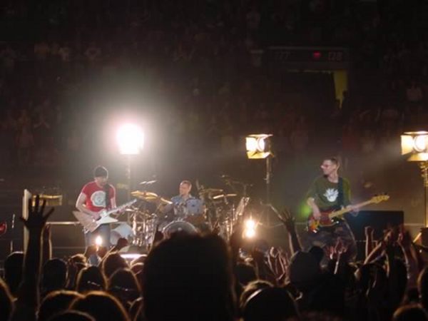 U2 > Tours > Elevation