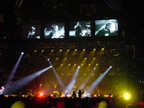 U2 > Tours > Elevation