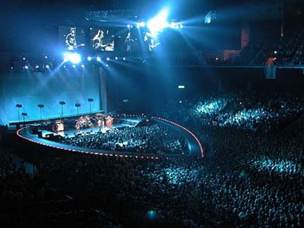 U2 > Tours > Elevation