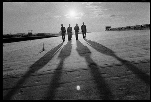 U2 > Discography > Album > All That You Can't Leave Behind