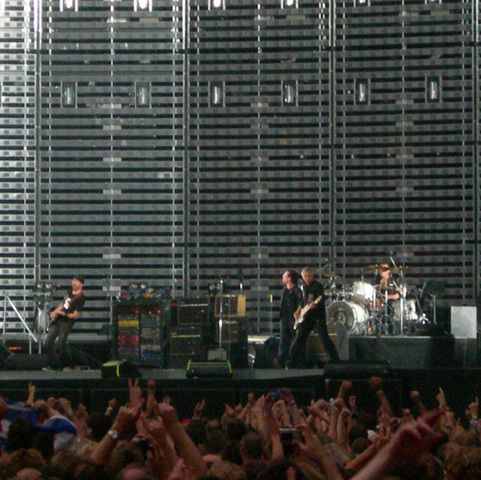 U2 > Gallery > Vertigo Tour