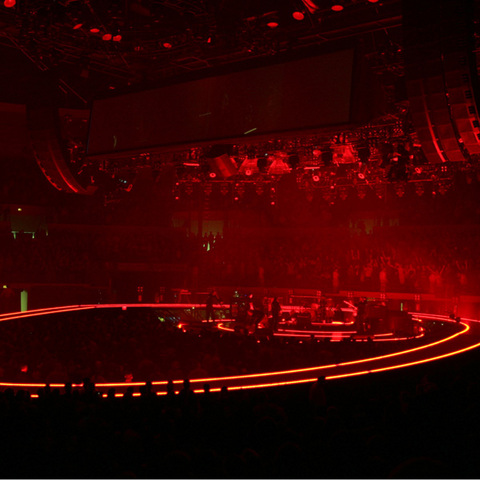 U2 > Gallery > Vertigo Tour
