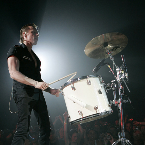 U2 > Gallery > Vertigo Tour