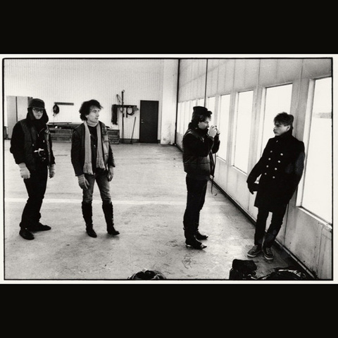 U2 > Gallery > Boy - October - War