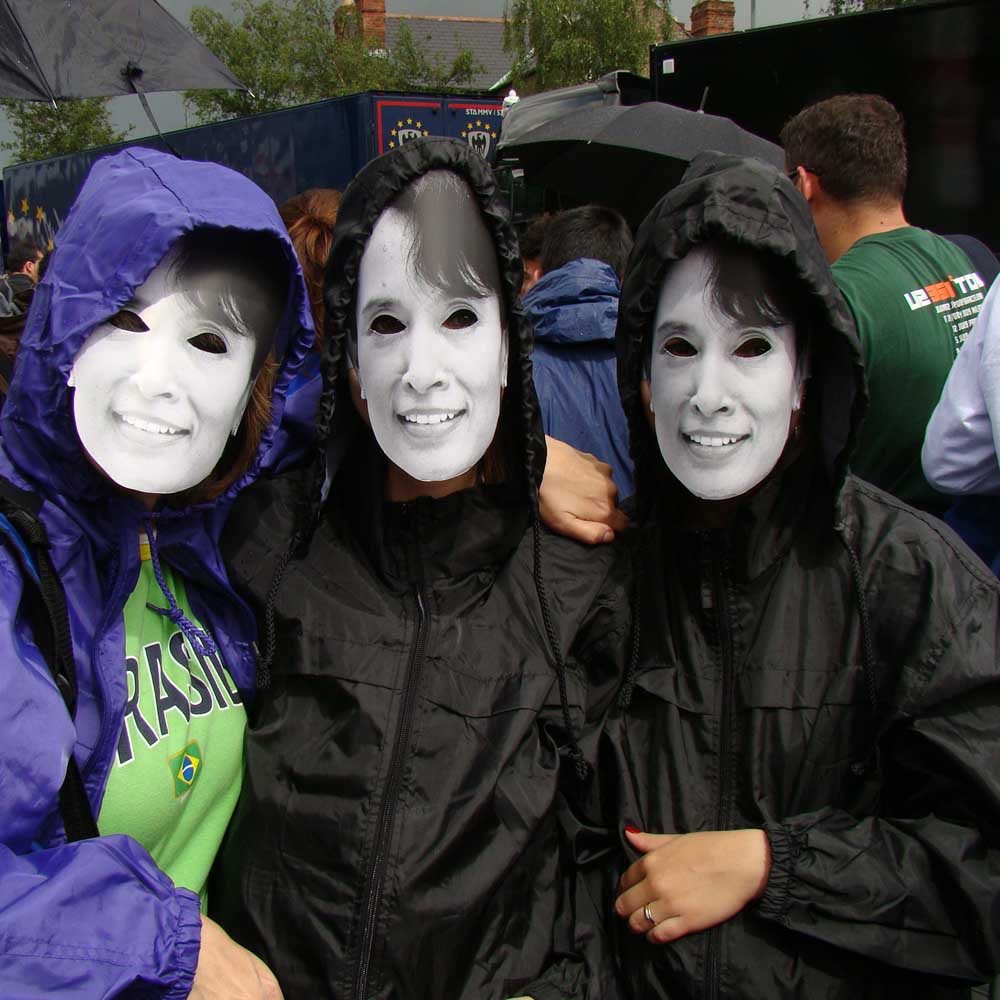 U2 > Gallery > Aung San Suu Kyi Masks