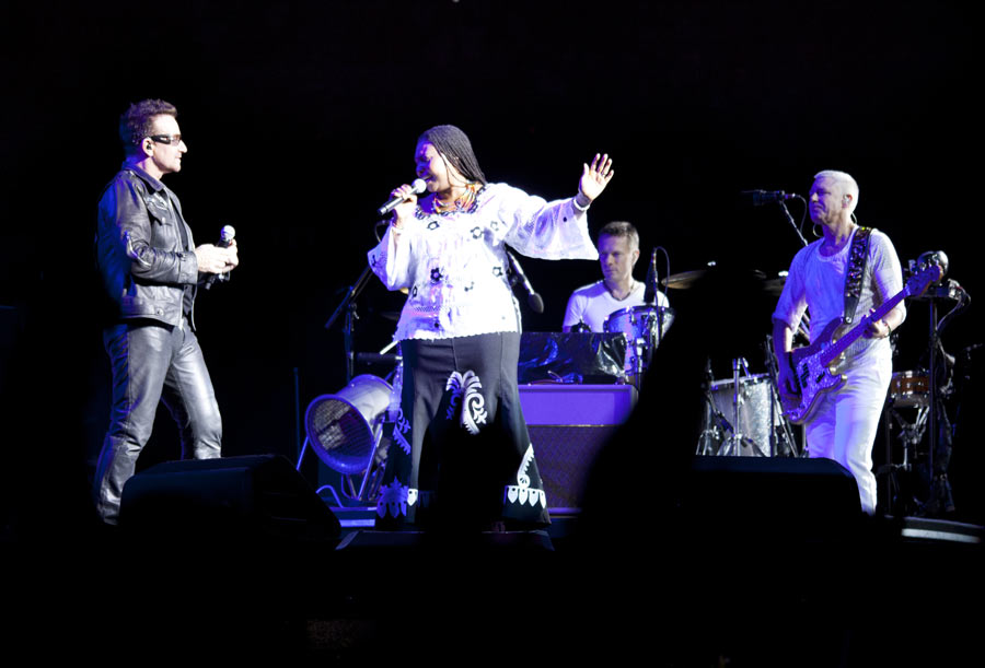 U2 > Tours > U2360 TOUR