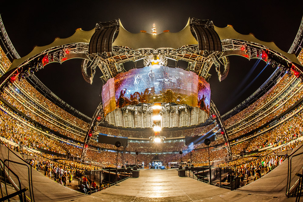 U2 > Gallery > From The Ground Up: U2.Com Music Edition
