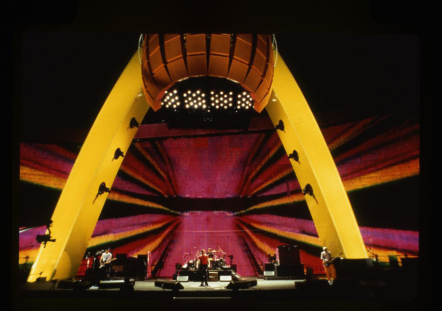 U2 > Tours > POPMART