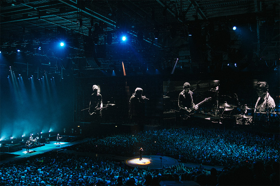 U2 > Gallery > Home